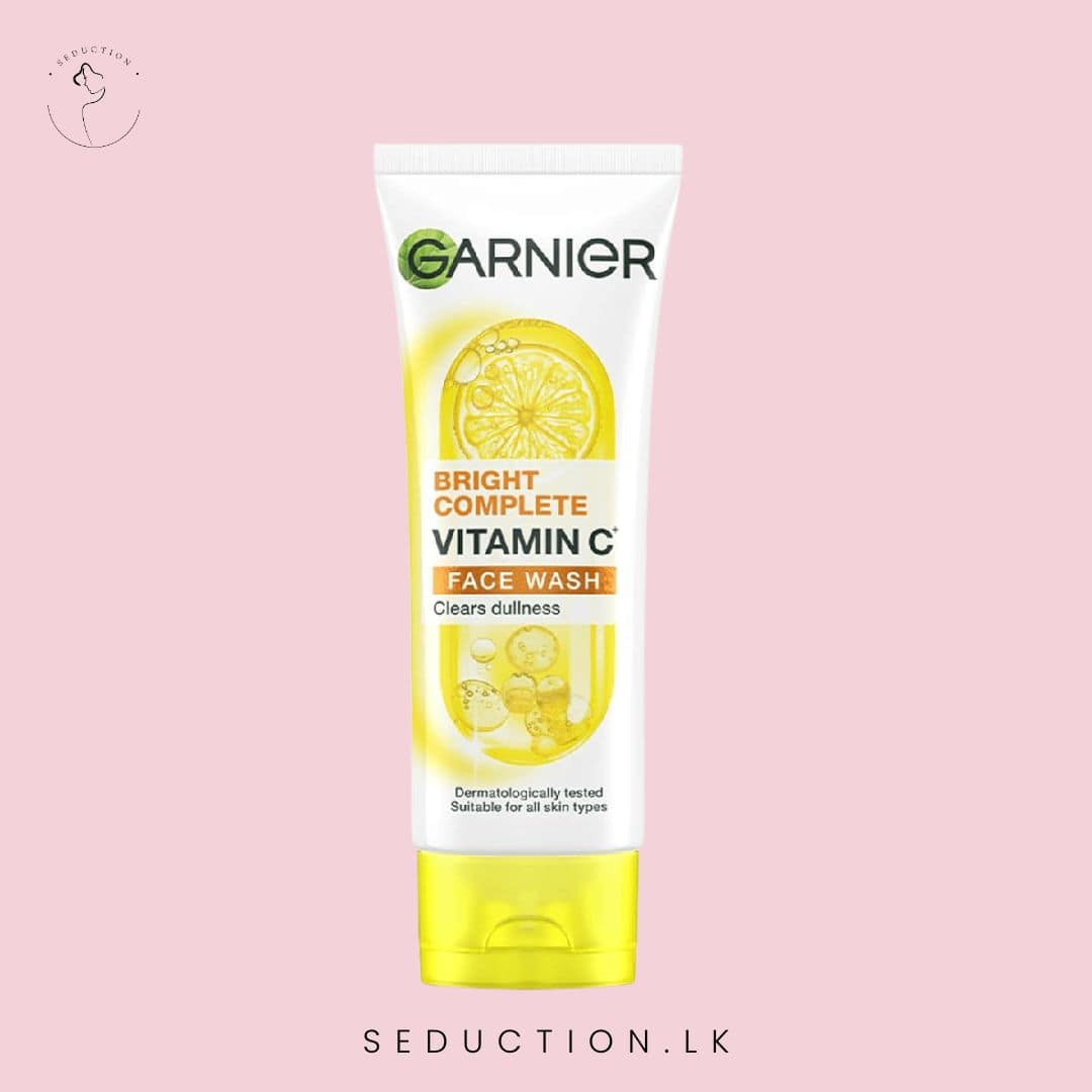Garnier Bright Complete Vitamin C Face Wash 150ml - LKR 4,400.00